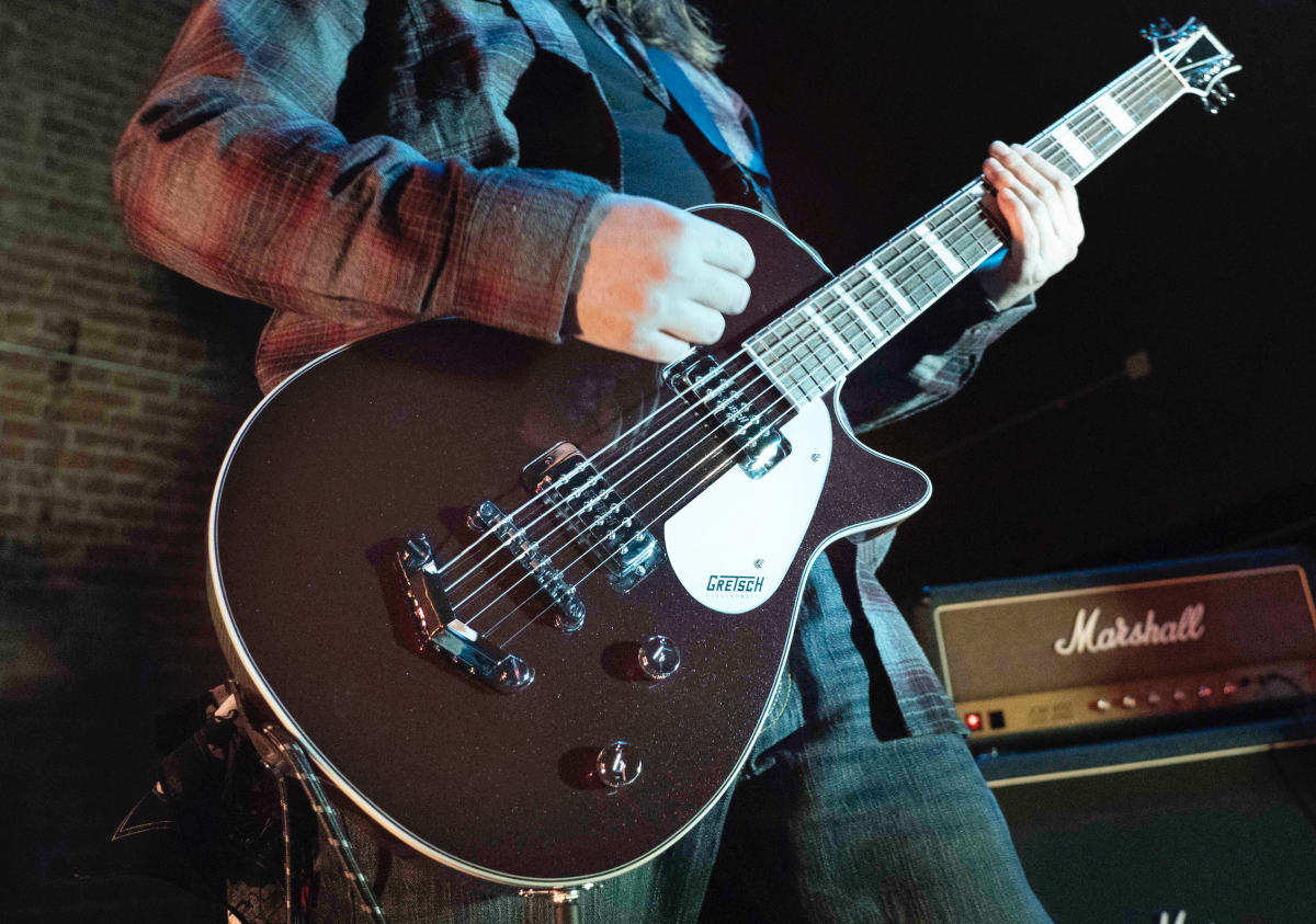Six Reasons to Sling a New Electromatic Jet Baritone – Gretsch Guitars News